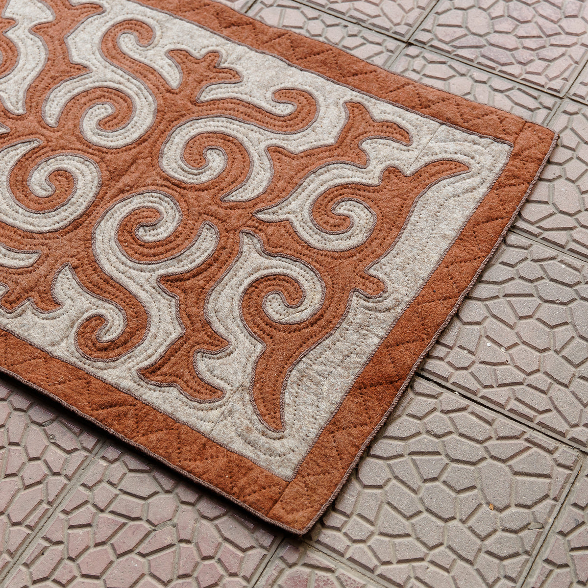 UNDISCOVERED Artisan Box | Classic Brown and Beige Shyrdak Wool Area ...