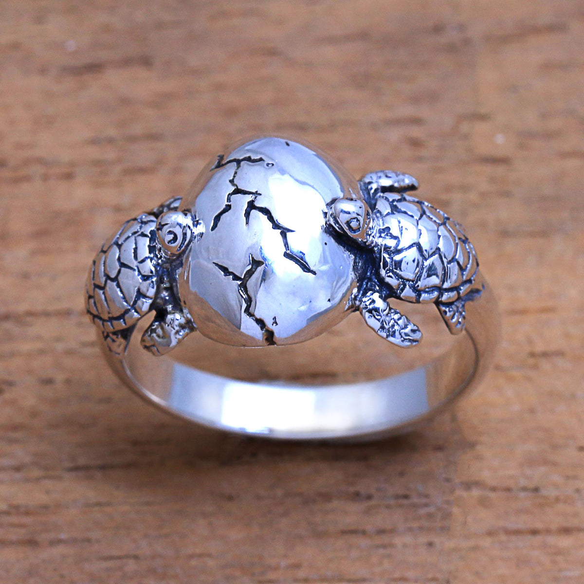 UNDISCOVERED Artisan Box | Sea Turtle Sterling Silver Cocktail Ring ...